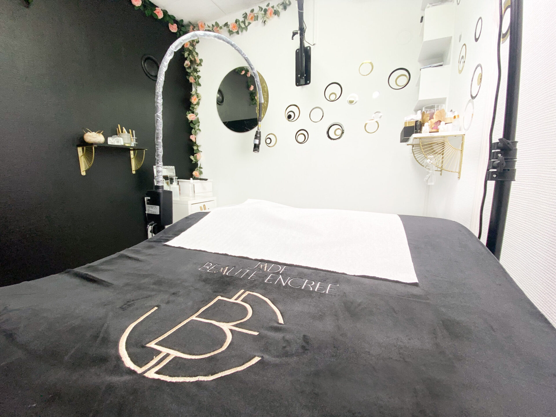 Jade Beauté Encrée - Nos Salons